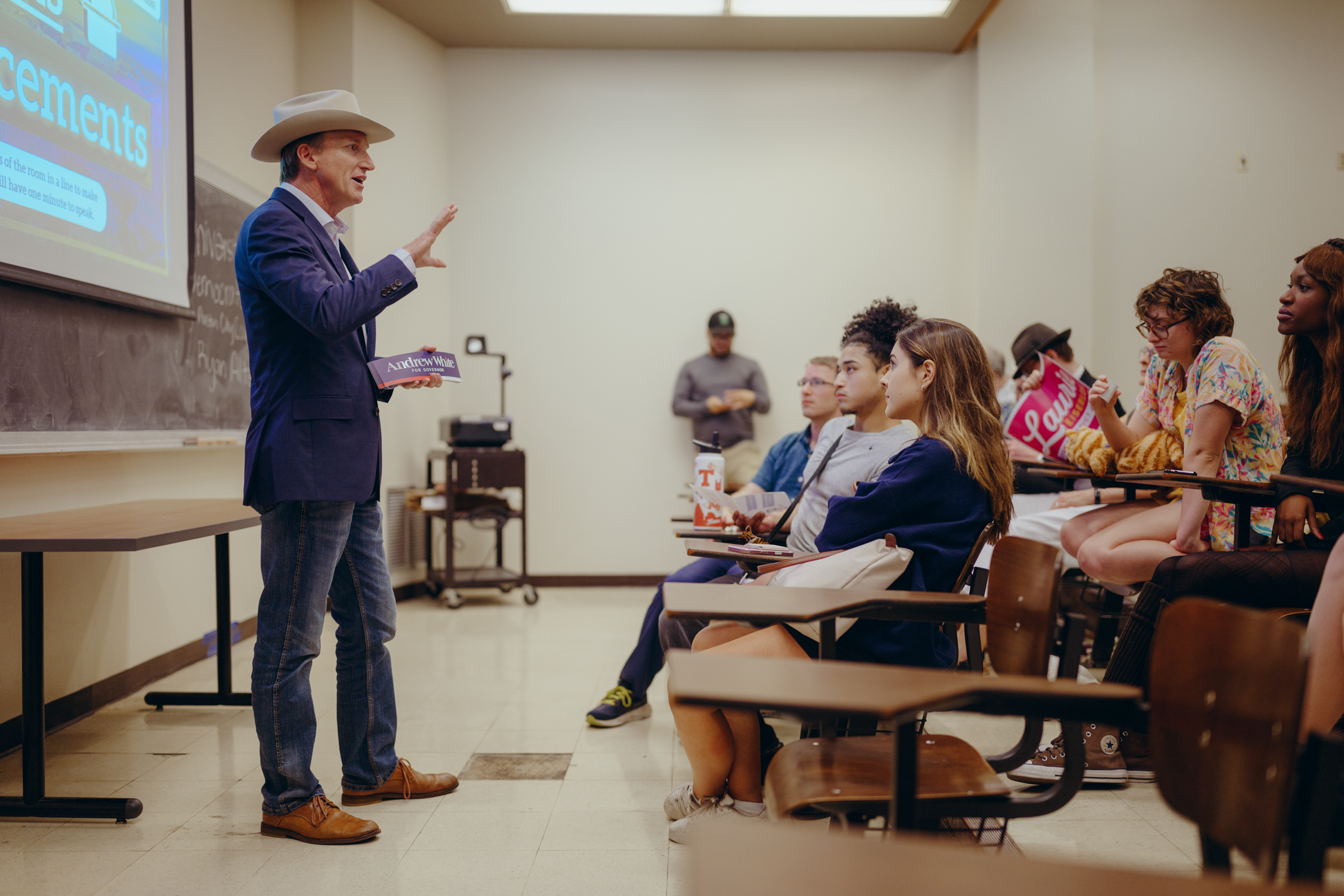 Democrat Andrew White drops bid for Texas governor